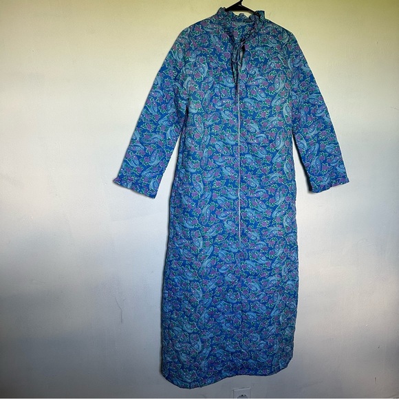 Intimates & Sleepwear | Vintage 6s 70s Blue Purple Paisley Zip Down ...